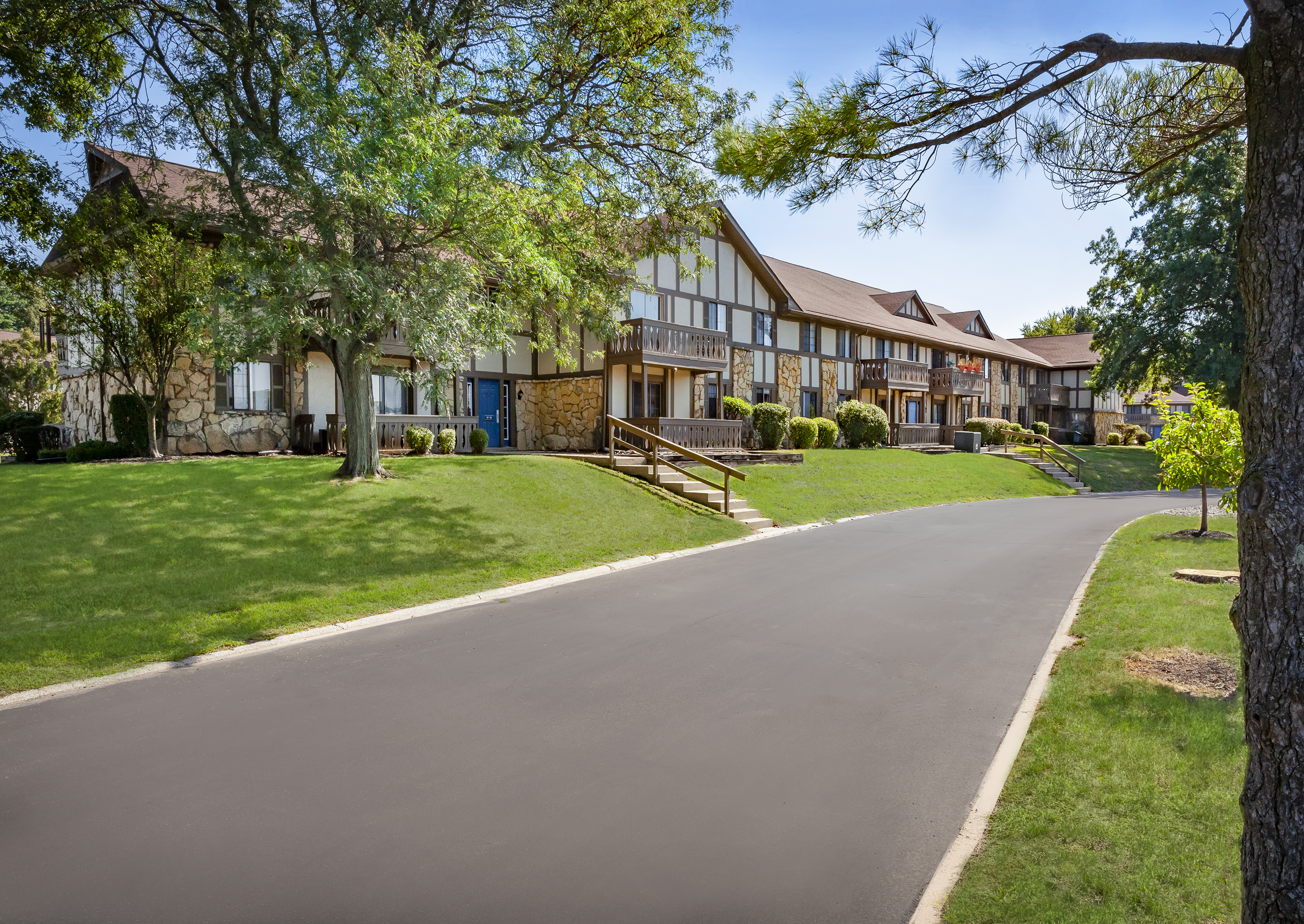 Castle Point - The Multifamily Advisory Group at Cushman & Wakefield